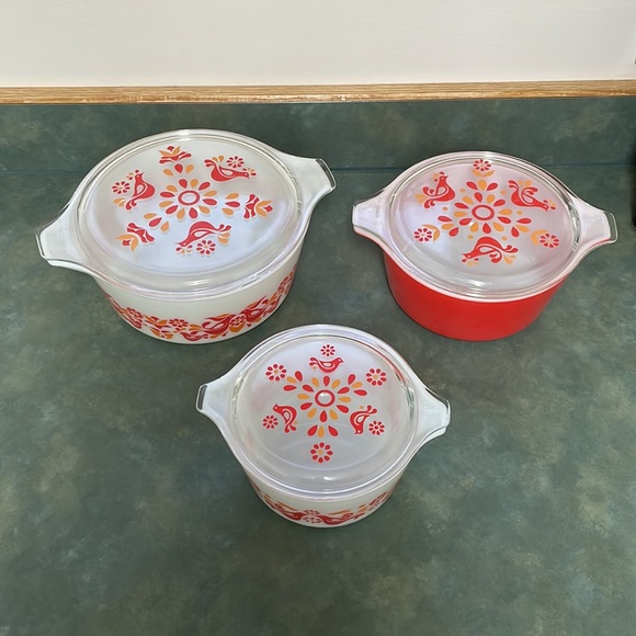 Pyrex | Dining | Vintage Pyrex Dishes | Poshmark